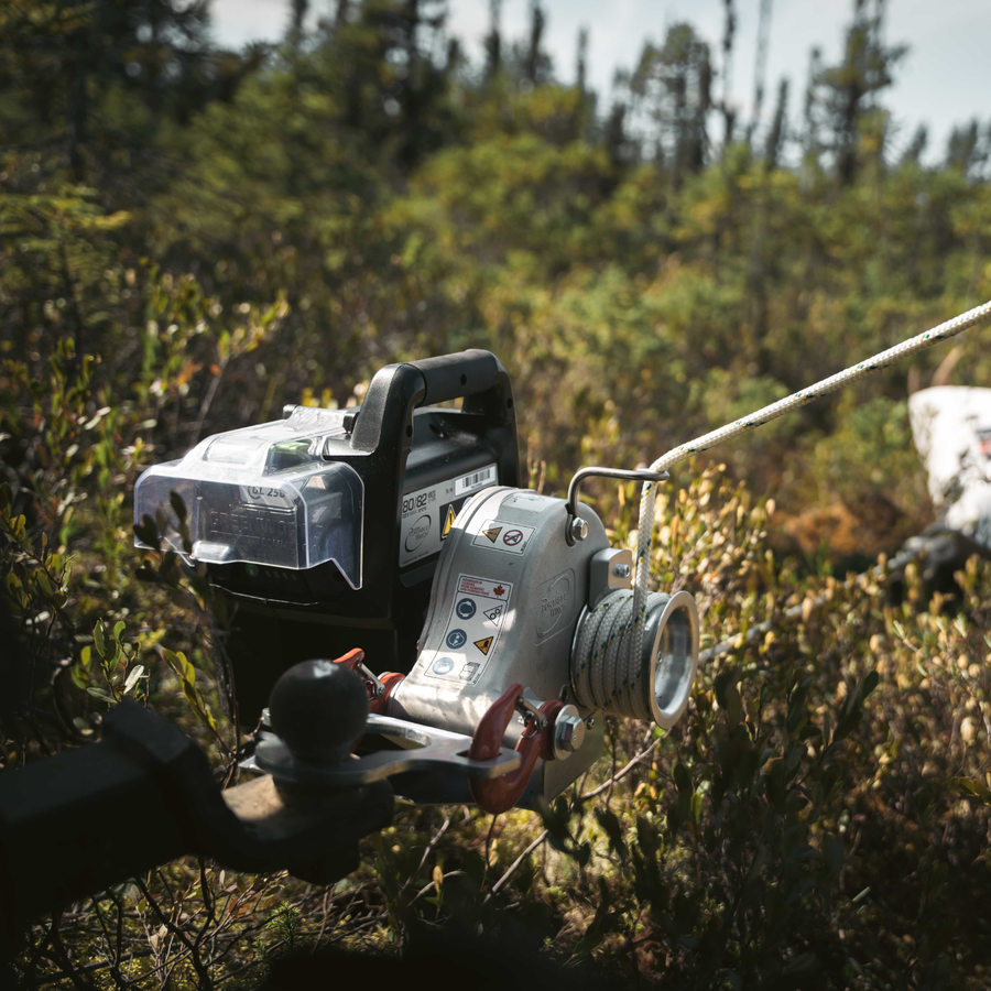 PCW3000-Li Battery-Powered Pulling Winch – Portable Winch USA